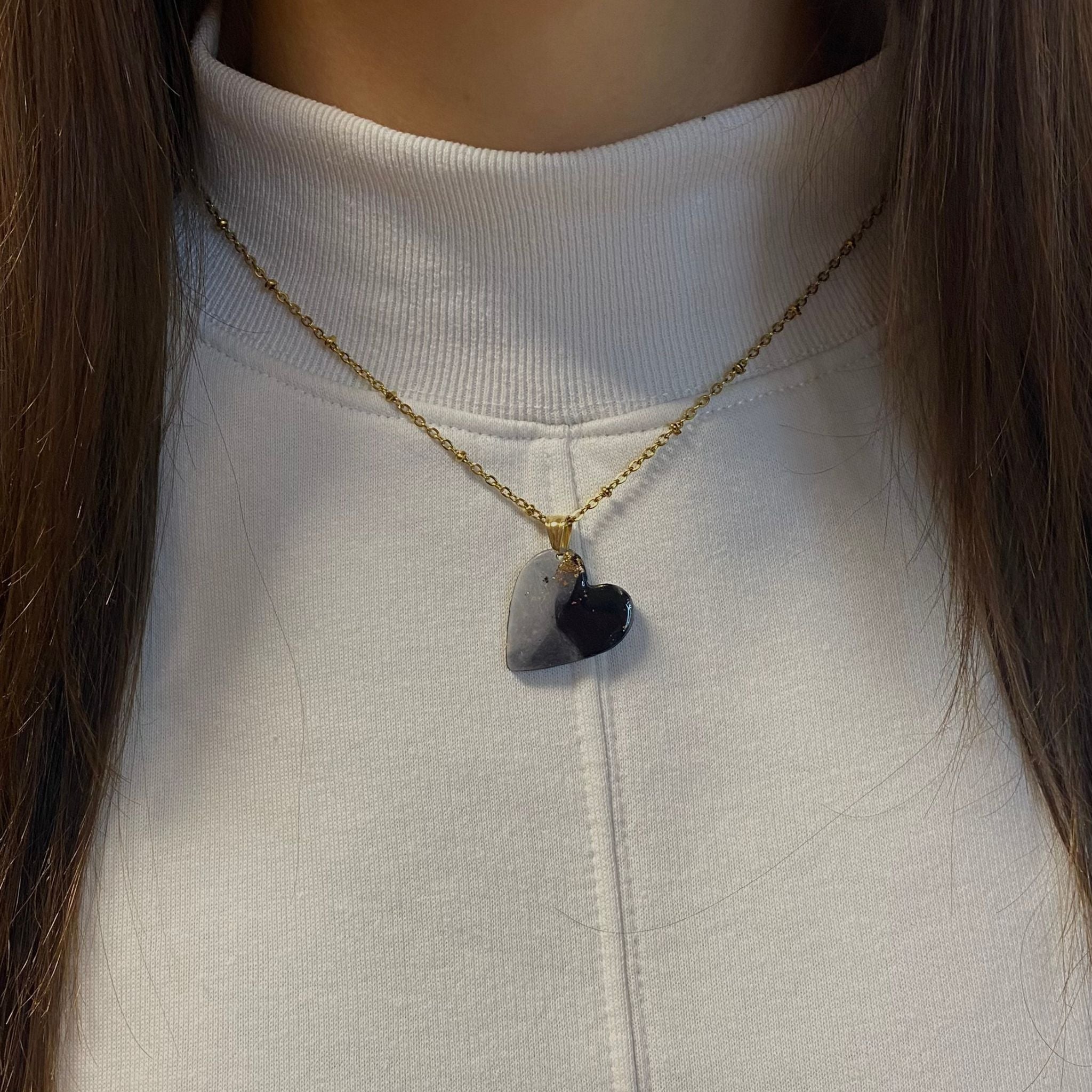 Collana Cuore Nero sfumato – Myra Lab